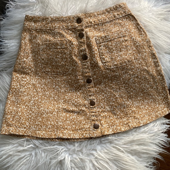 Kendall & Kylie | Skirts | Tan Micro Floral Mini Skirt | Poshmark